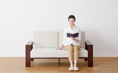 10畳リビングダイニングのおしゃれなレイアウト実例集～LD10畳の配置テクニック&おすすめ家具～ | a.flat その暮らしに、アジアの風を - 目黒通り・新宿・大阪梅田(グランフロント北館)