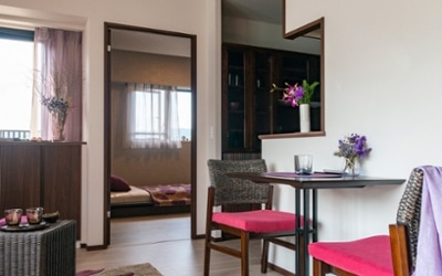 10畳リビングダイニングのおしゃれなレイアウト実例集～LD10畳の配置テクニック&おすすめ家具～ | a.flat その暮らしに、アジアの風を - 目黒通り・新宿・大阪梅田(グランフロント北館)