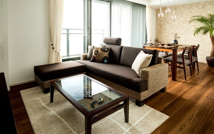 2LDKのレイアウト例・家具配置 ～二人暮らし・同棲で叶える理想のリビング・部屋～ | a.flat その暮らしに、アジアの風を - 目黒通り・新宿・大阪梅田(グランフロント北館)